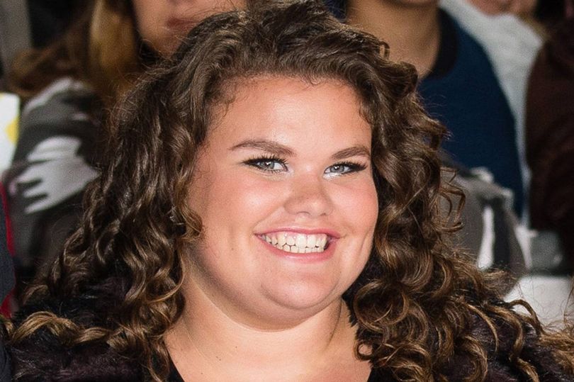 Gogglebox's Amy Tapper stuns fans in sports bra after epic 8 stone ...