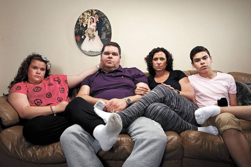 Gogglebox star Amy Tapper supported by fans as she reveals 8st weight ...
