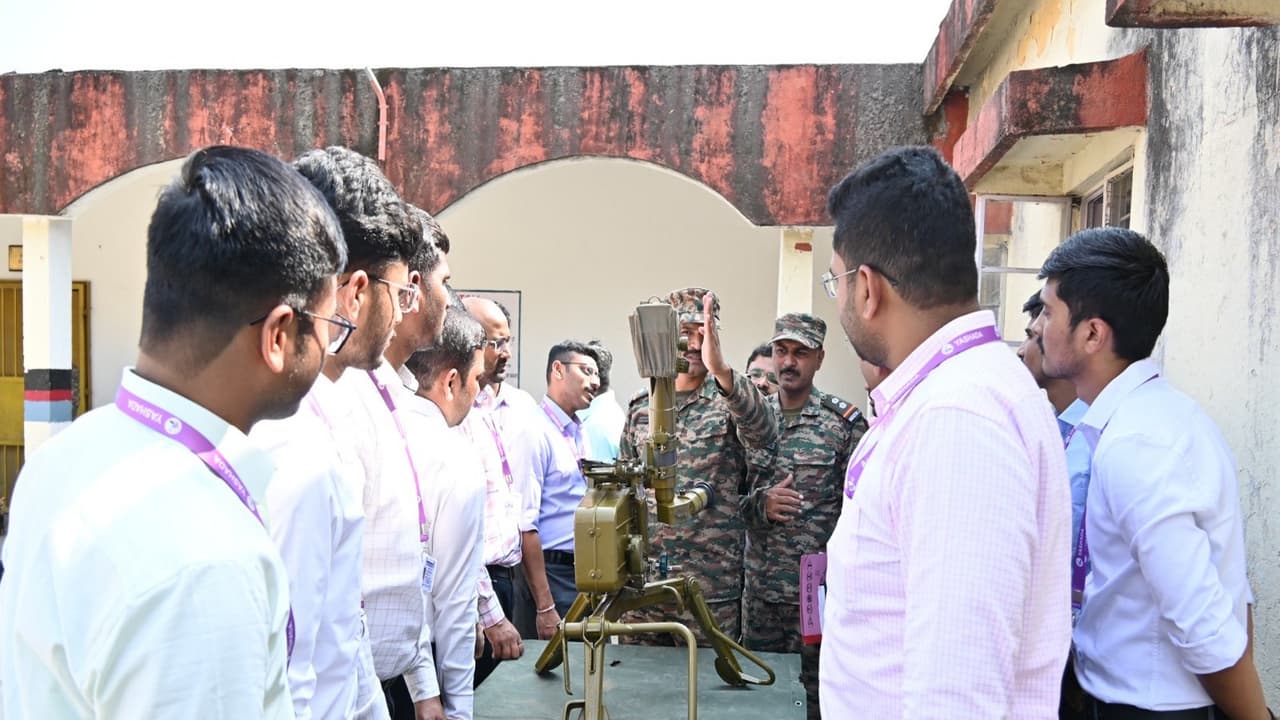 Indian Army's Military-Civil Fusion training for MPSC officers ends