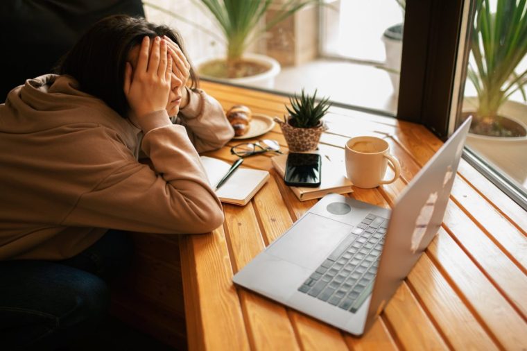 How to survive – and thrive – on five hours’ sleep, according to experts