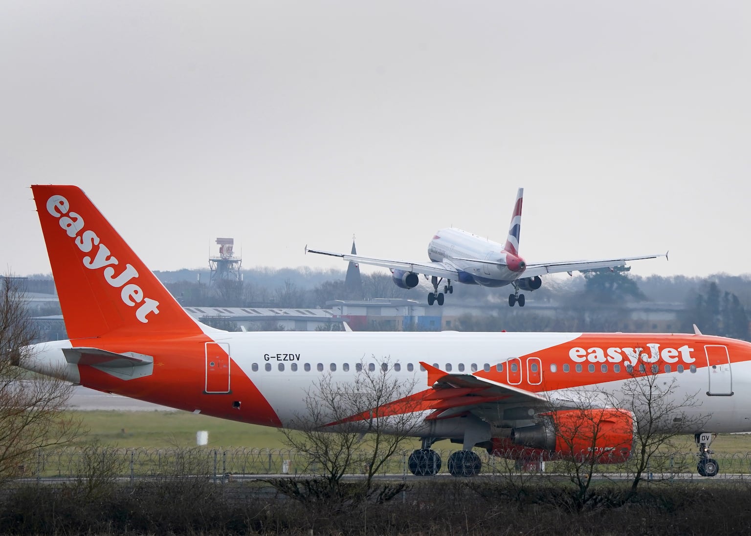 EasyJet and Wizz Air confirm flights continued as normal despite ...
