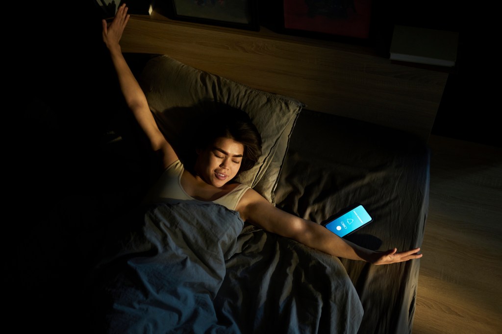 Everything that happens to your body if you always wake up in the dark