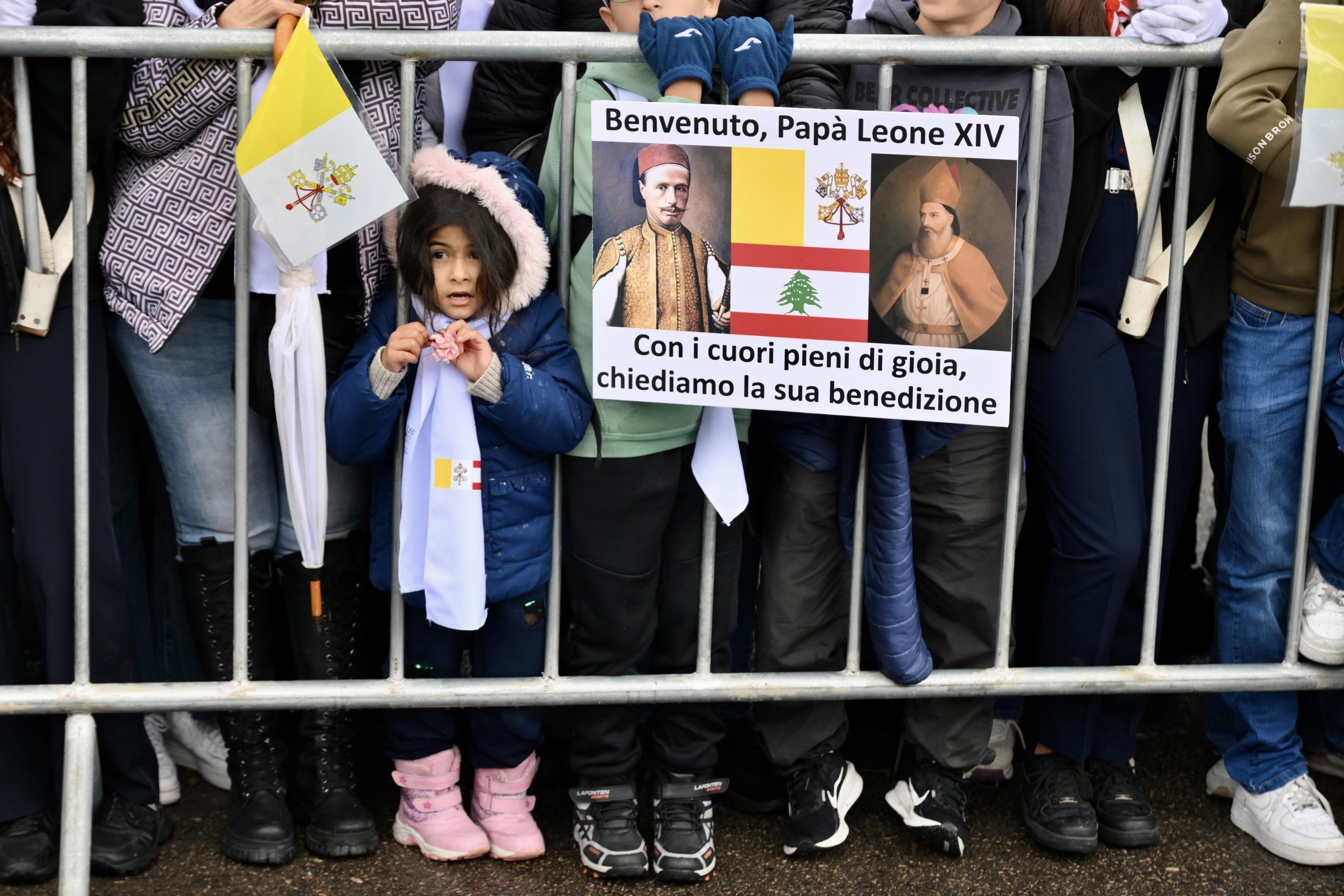 Il Papa in Libano, chiedo unità per la Chiesa e pace per mondo