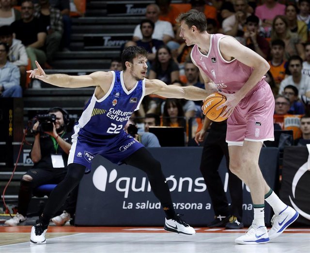 El pívot Ethan Happ se desvincula del Valencia Basket