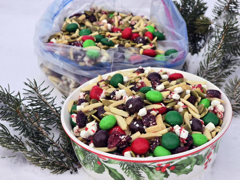 Christmas Trail Mix