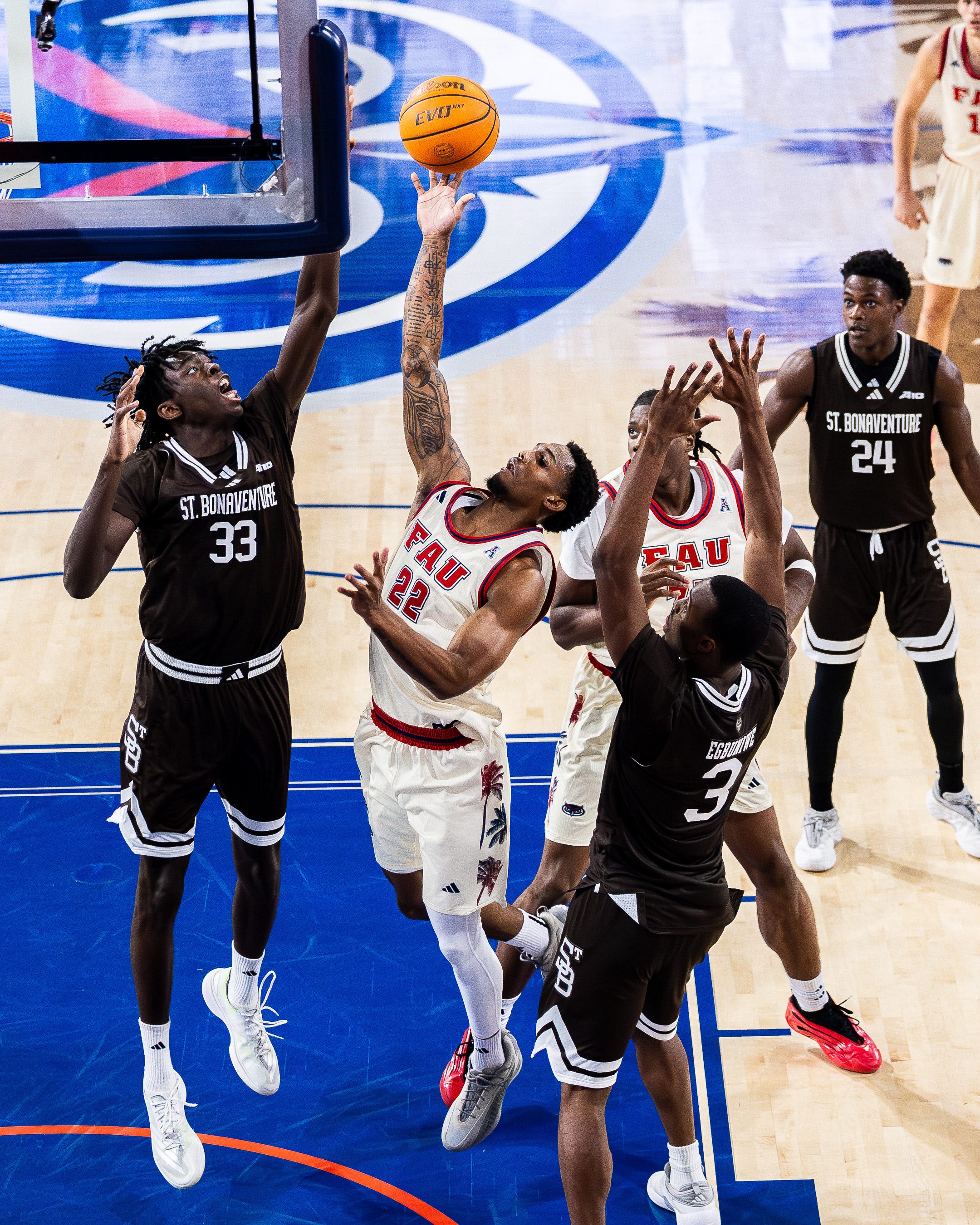 FAU falls to St. Bonaventure despite Devin Vanterpool's double-double