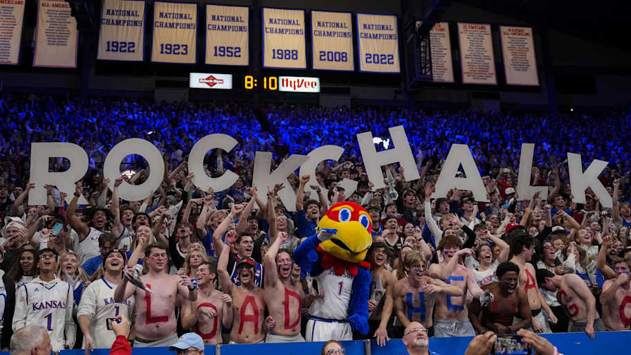 Kansas vs UConn Betting: Jayhawks Open as Home Underdogs