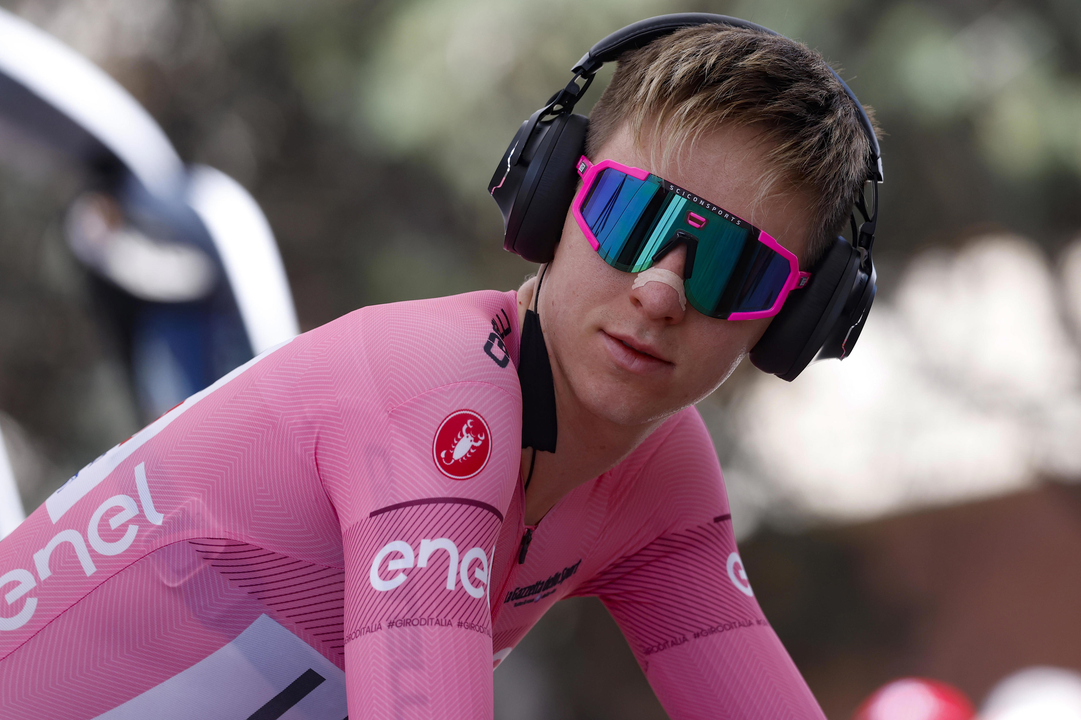 Pogacar wil Giro en Vuelta wisselen: ‘Traditie houdt deze sport tegen ...