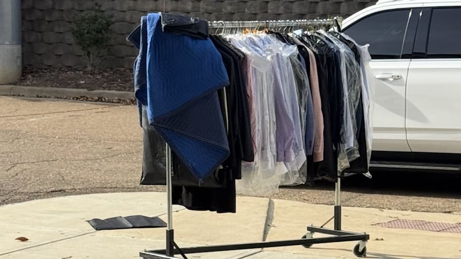 Sad Photo of Lane Kiffin's Clothes After Leaving Ole Miss for LSU Loved ...
