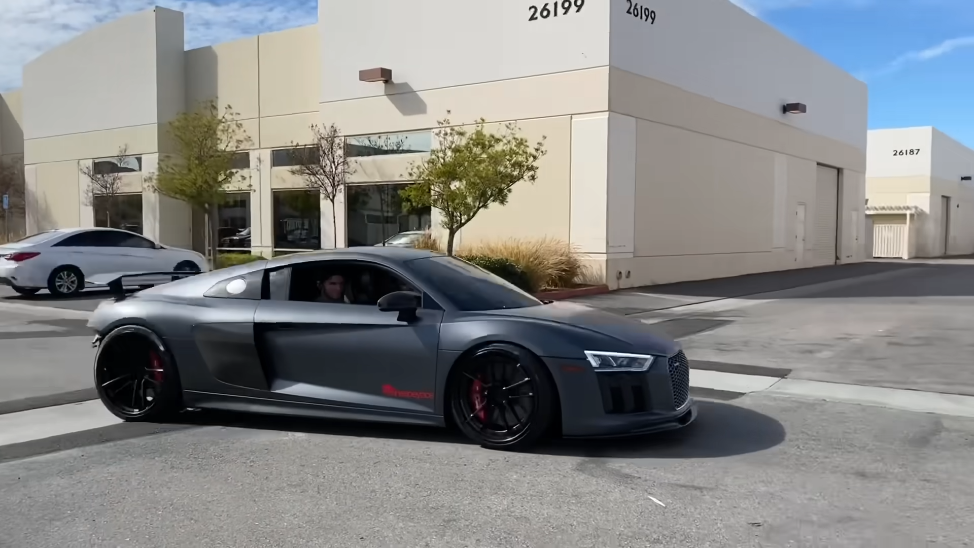 We Took a 1400HP Supercar to 300 KM/H... And Lost $15,000 Worth of Car ...