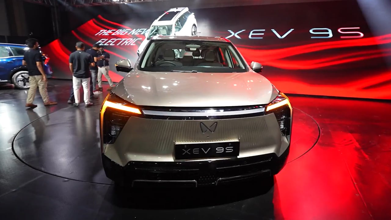 Mahindra XEV 9S eSUV, A Quick Look At Its Coolest Tech