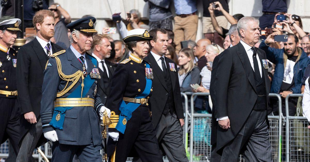 Ex-Prince Andrew Demanding 'Six or Seven Bedroom' House on Sandringham ...