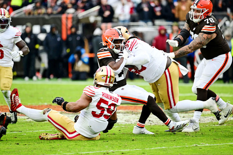 Browns have slim margin of error: 2-year rebuild in progress
