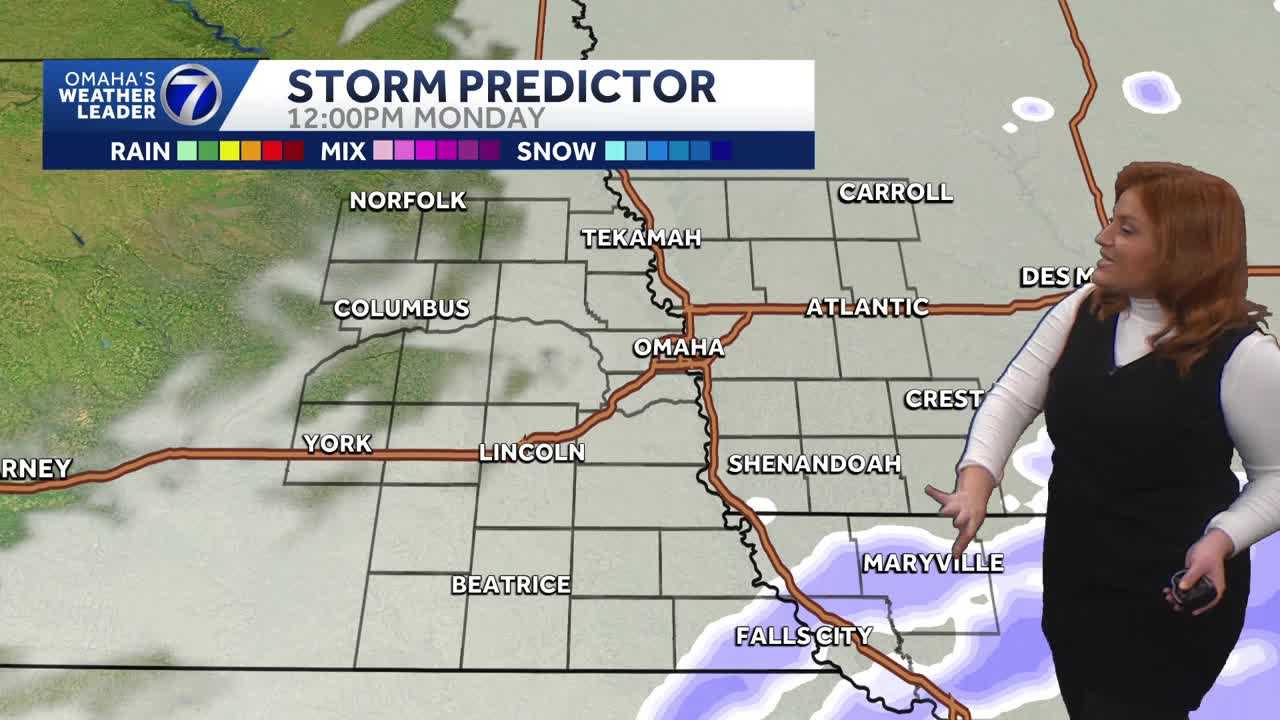 Omaha weather: Light snow Monday impacting commute