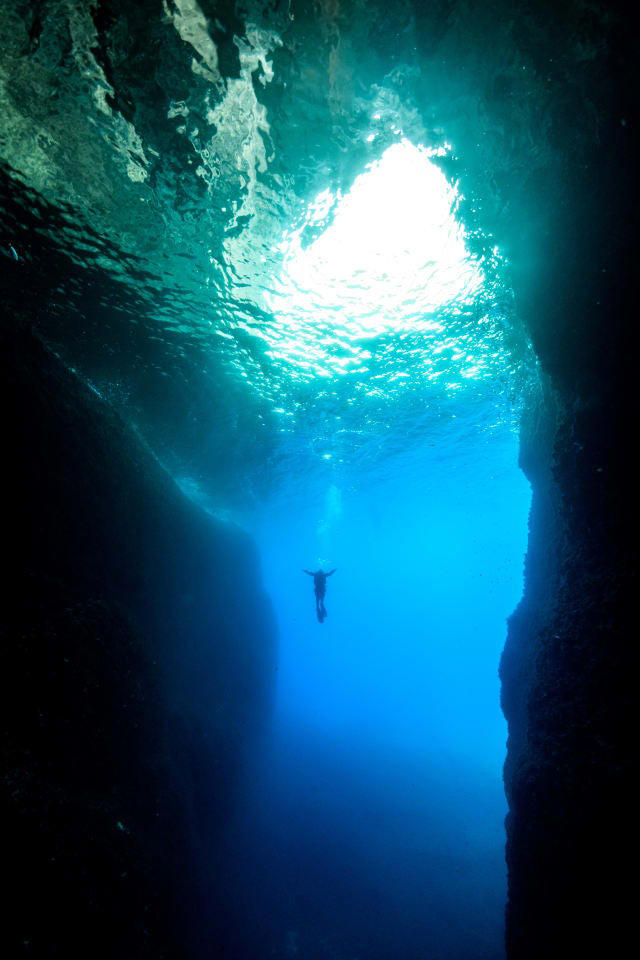 The 6 Deepest Parts of the World’s Oceans Will Blow Your Mind