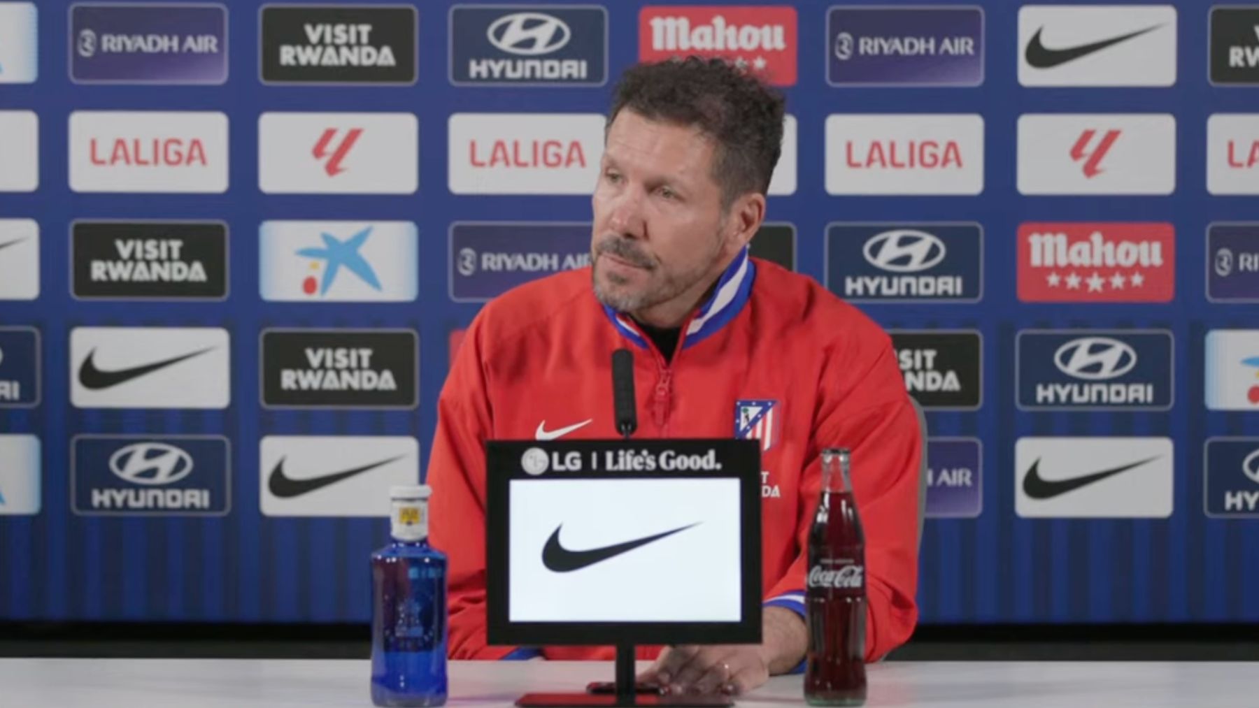 Simeone se rinde a Griezmann: «Sigue teniendo esa magia de querer competir»
