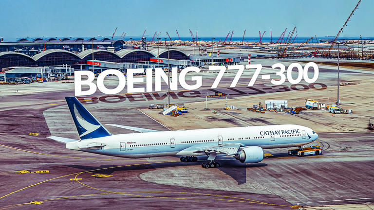 28 Aircraft, 7 Operators: The World's Remaining Active Non-ER Boeing ...