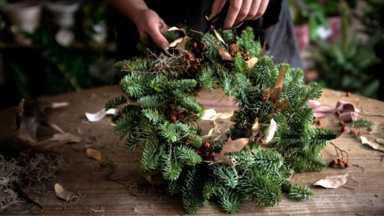 Simple wreath ideas from the grocery store floral aisle