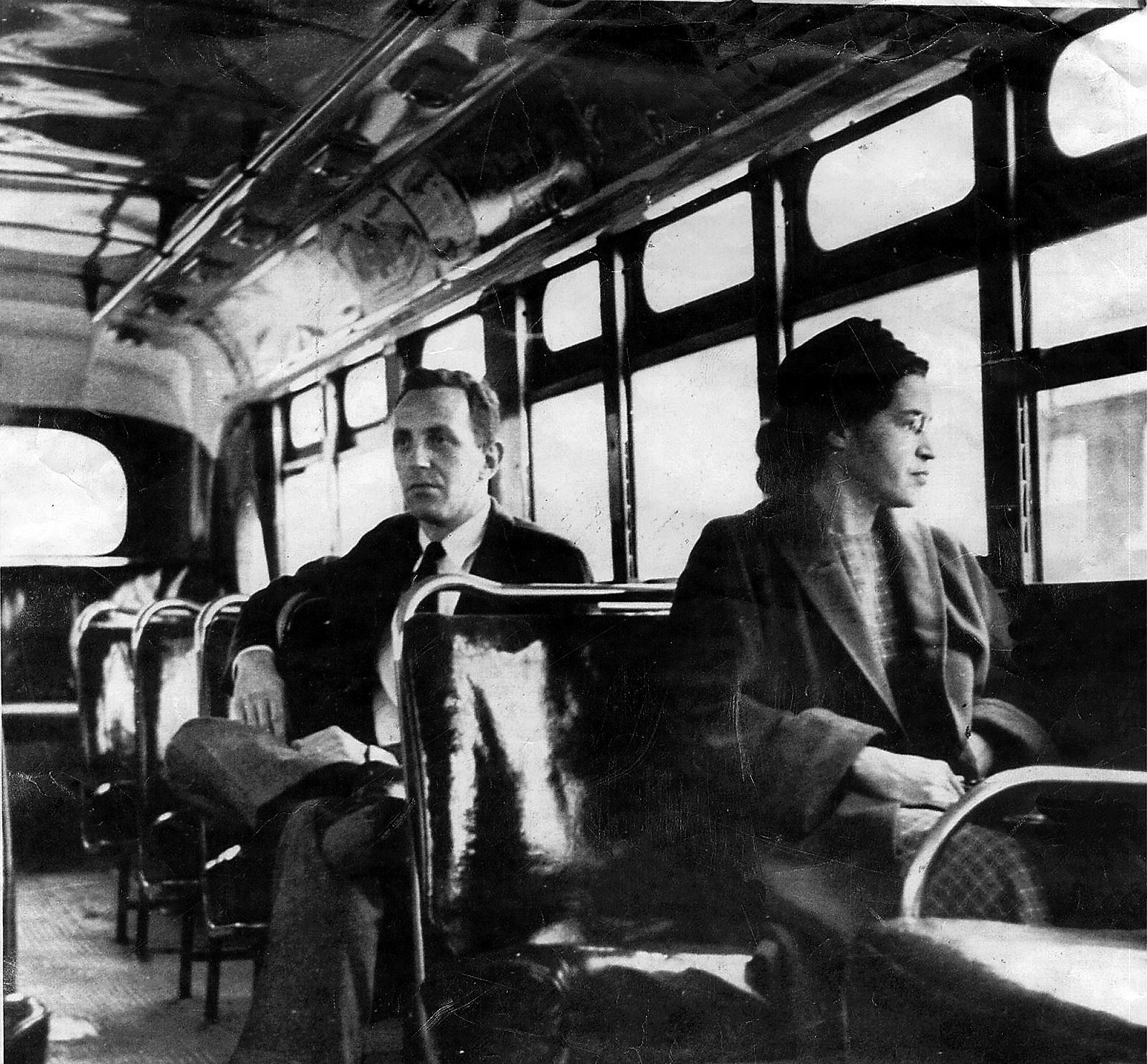 Rosa Parks, 70 anni fa il gesto simbolo nella lotta al razzismo: 5 foto ...