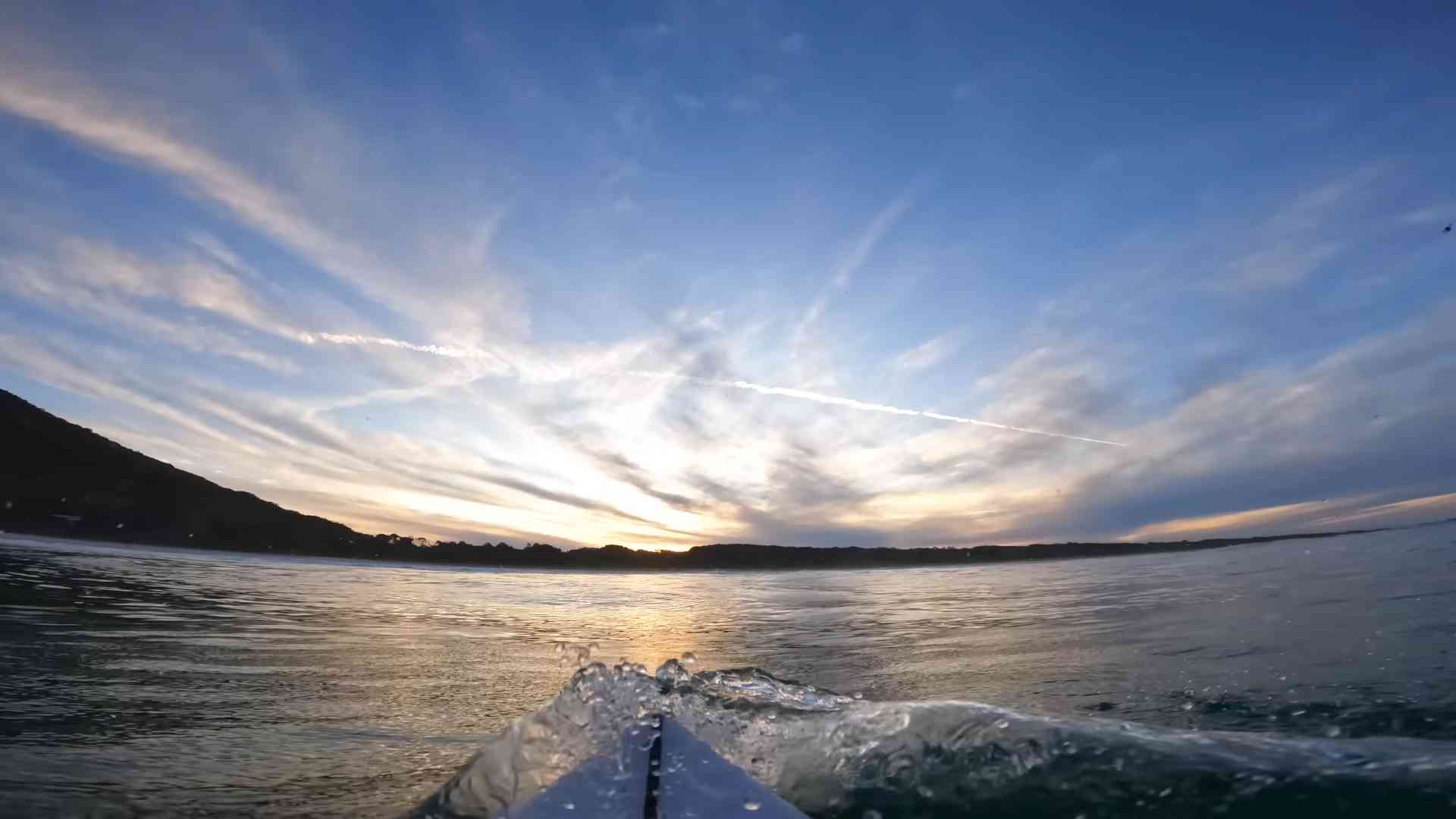 He Took One Last Wave… And Saw the Shadow No Surfer Wants to See