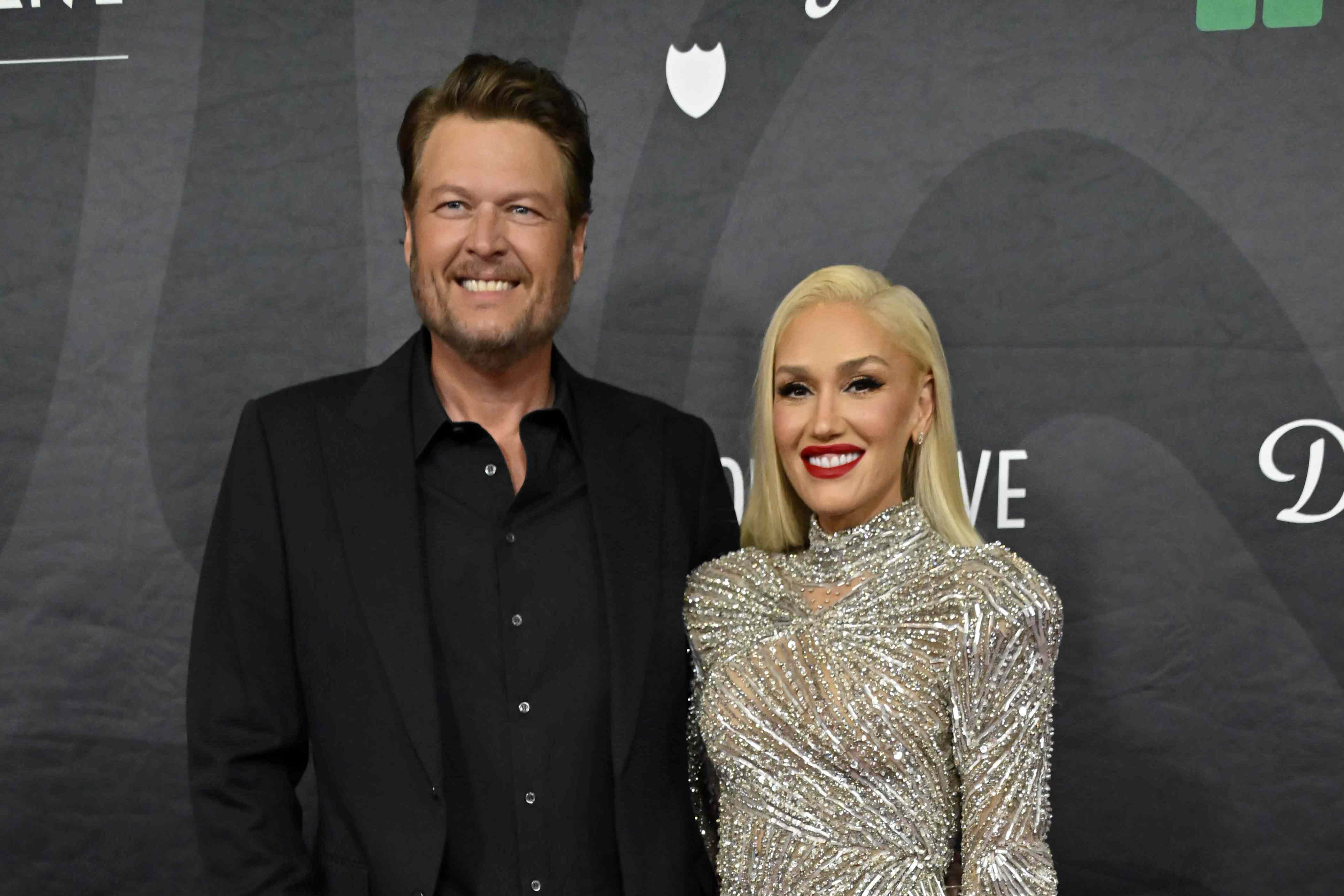 Gwen Stefani and Blake Shelton Refute Split Rumors With a PDA-Filled ...