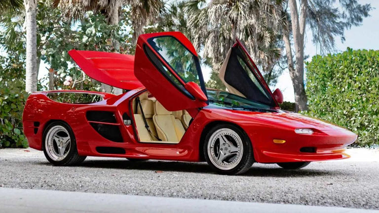 Vector M12: The last American manual V12 supercar ever made