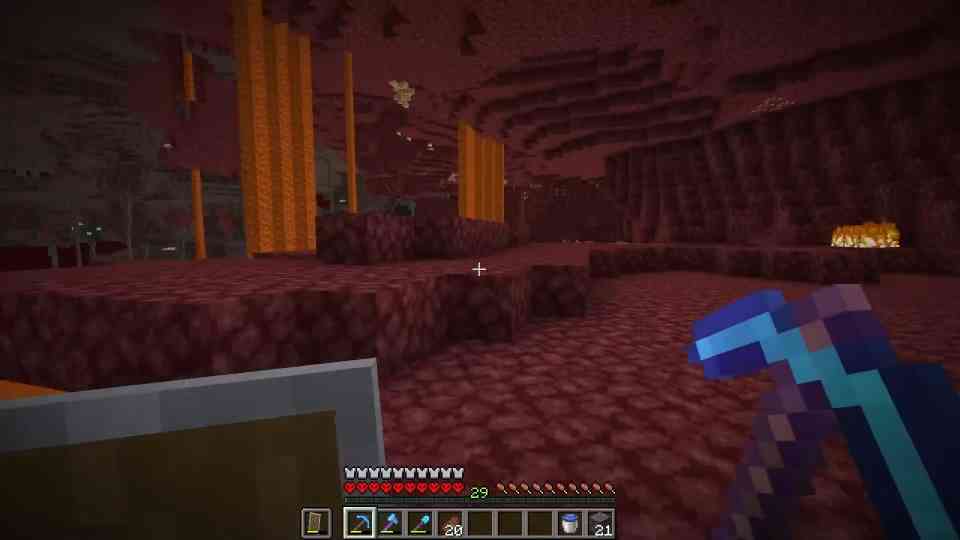 From weak to unstoppable in Minecraft hardcore