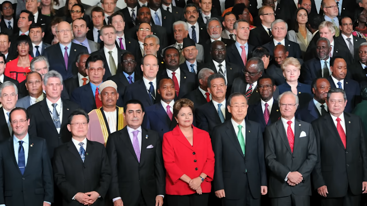 How world leaders use uniforms to control image and influence