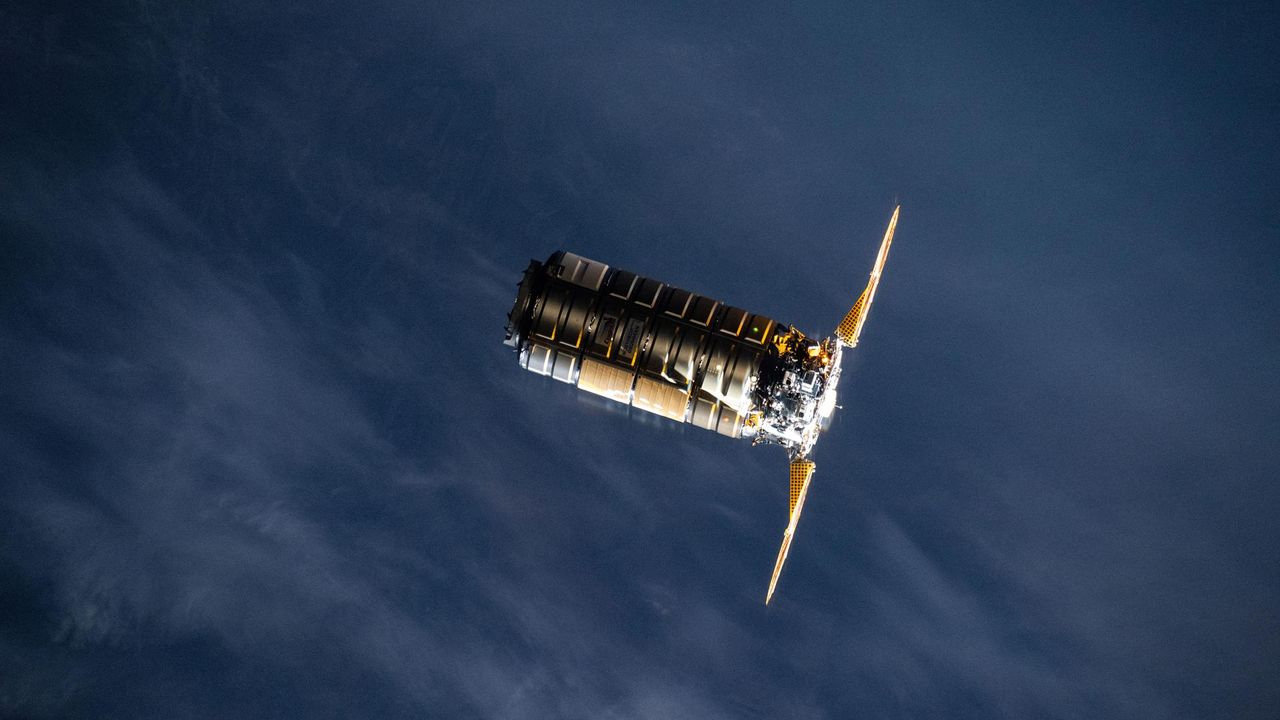 Cygnus XL brings cargo to the ISS for 1st time | Space photo of the day ...