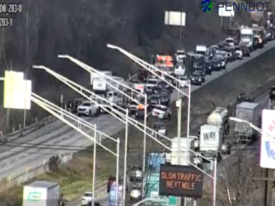 I-283 reopens after multi-vehicle crash in Dauphin County