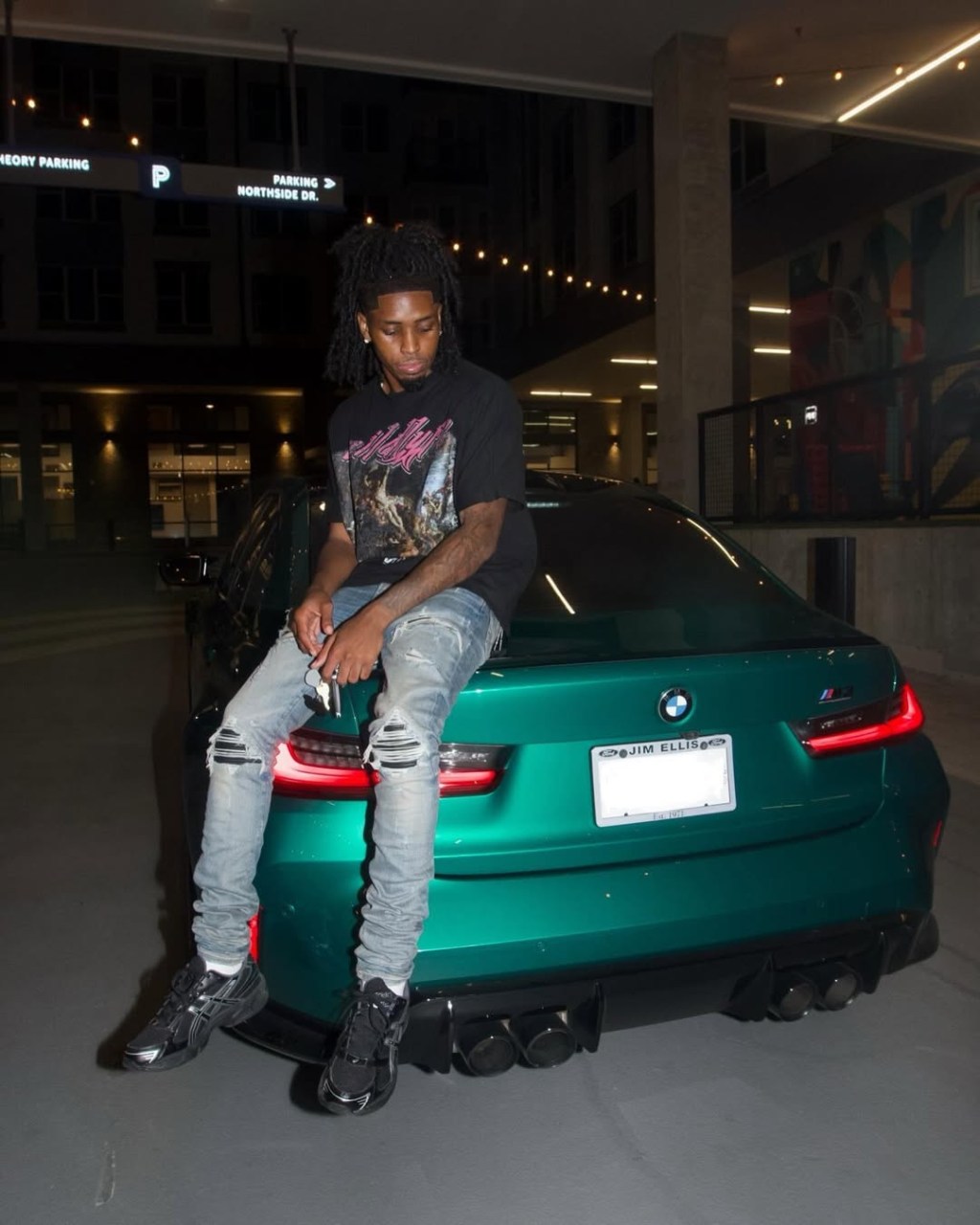 Twitch star involved in terrifying high-speed crash while livestreaming