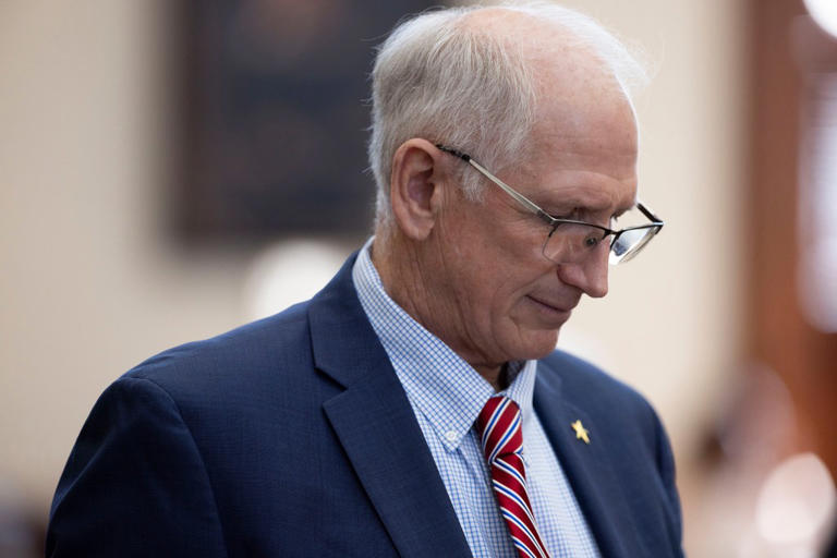 Texas Rep. Gary VanDeaver, a private school voucher holdout, won’t seek ...