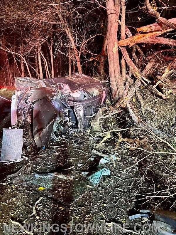 Driver escapes from mangled vehicle in crash