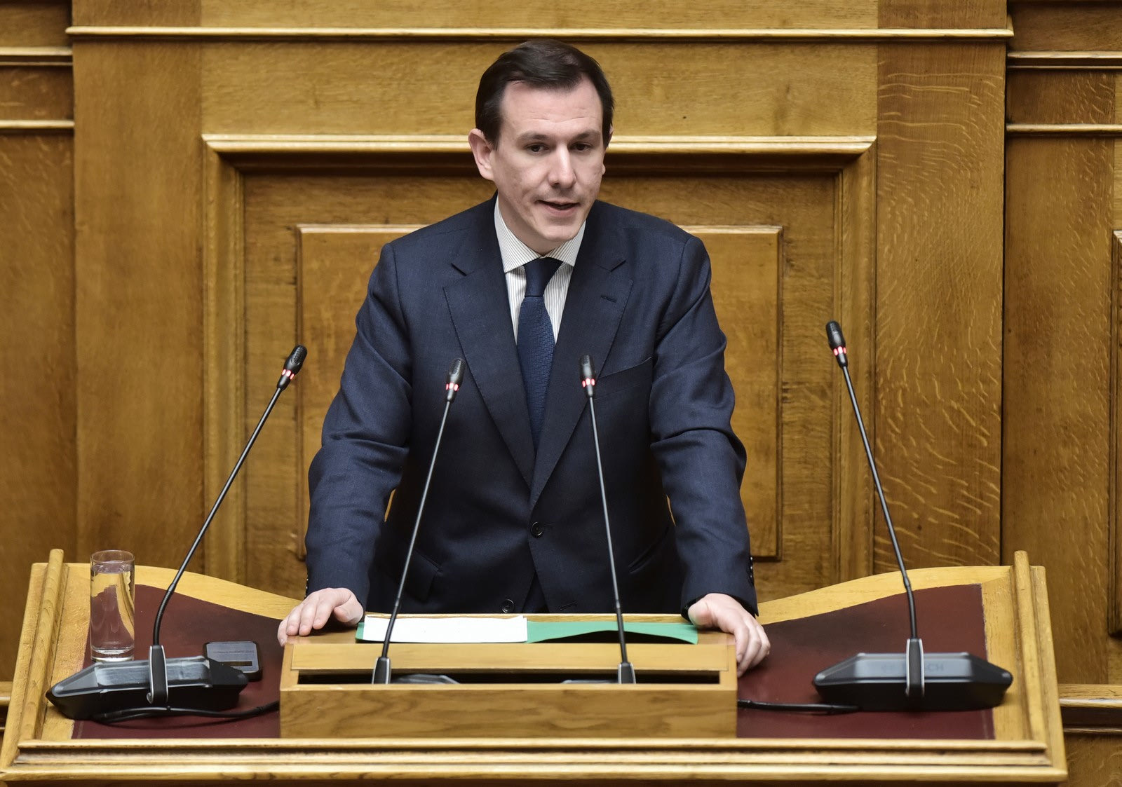 Φραστική επίθεση του "γαλάζιου" υποψηφίου του ΔΣΑ στον Δουδωνή