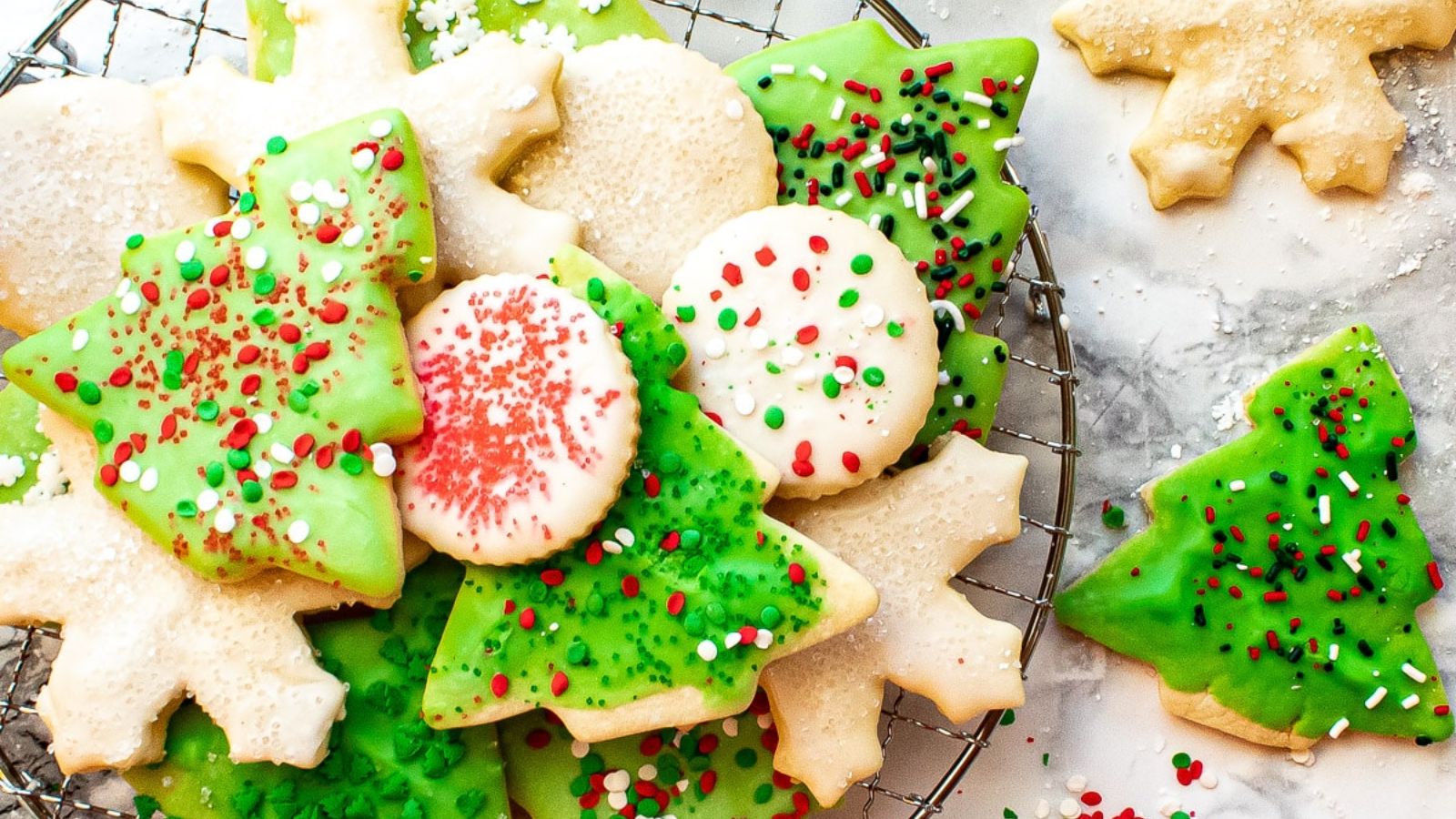 15 Decorated Cookies That Make Holidays Extra Special