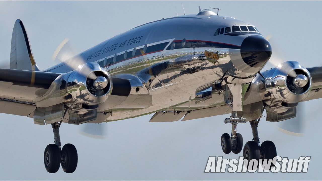 What it’s like to watch hundreds of planes take off from Oshkosh