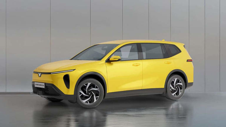 Electric MPV Battle Heats Up As Vinfast Unveils Limo Green To Rival ...