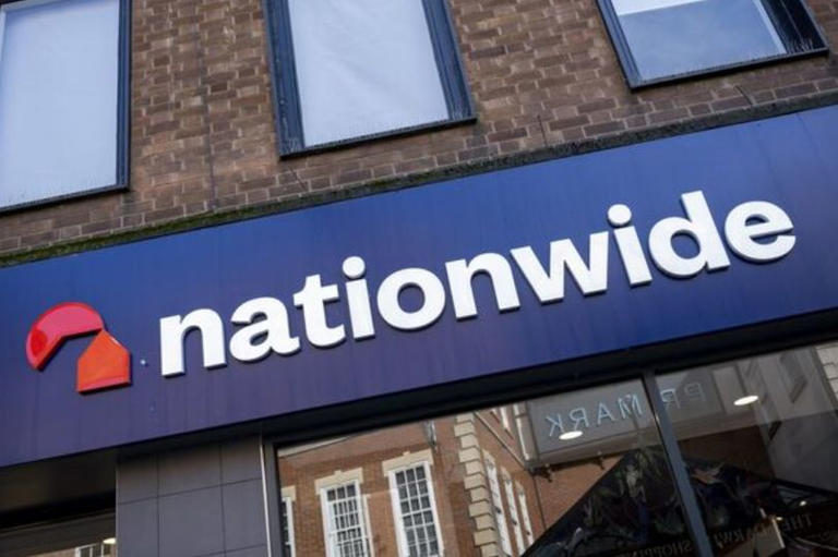 Nationwide customers with these accounts 'getting £100 bonus payments'