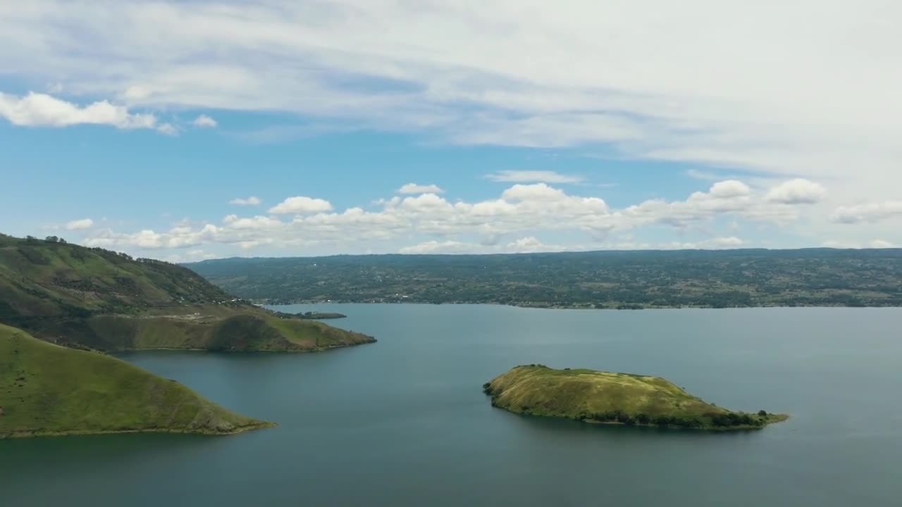 Sumatra, Indonesia: Drone Discovers The Island of Natural Wonders