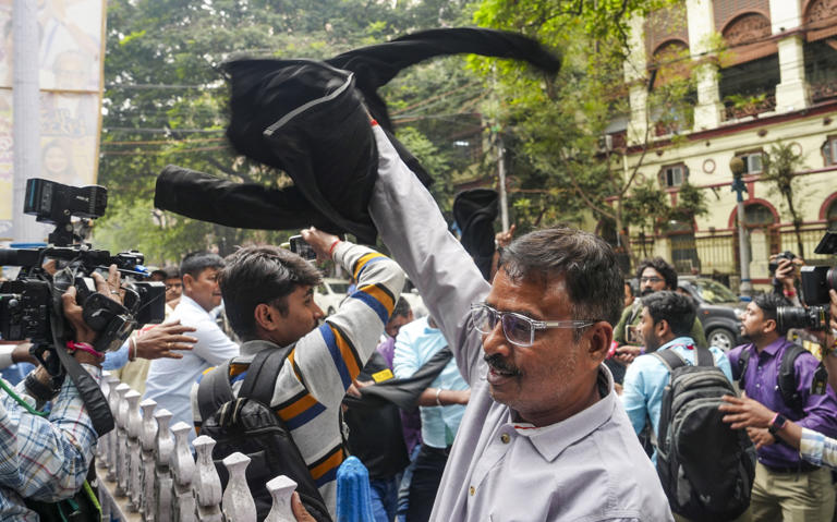 WB BLO protest: High drama at CEO office; BJP leaders meet poll officials