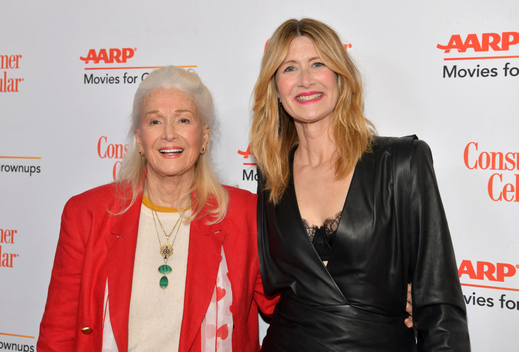 Laura Dern eert overleden moeder Diane Ladd op haar verjaardag: 'Ik hou ...
