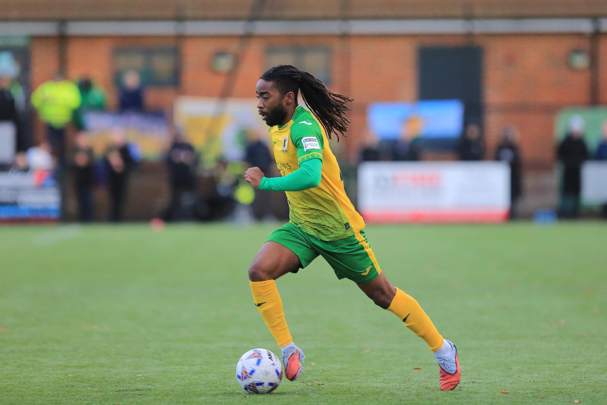 Horsham FC extend unbeaten run with draw against ten-man Weston-super ...