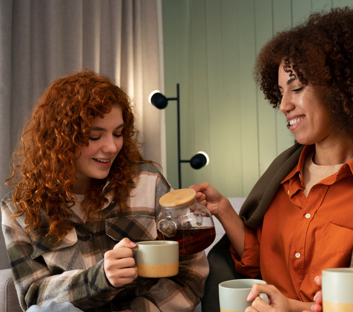 13 Times Quiet Kindness Won Over Hate in the Best Possible Way