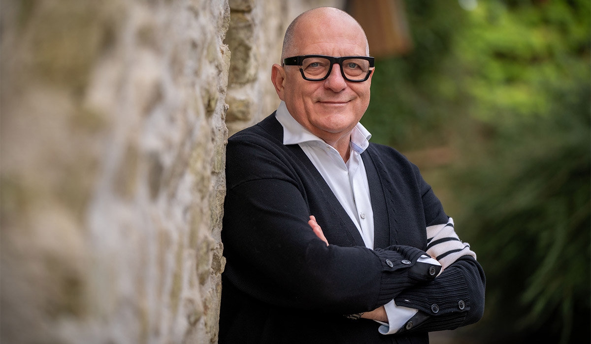 Celebrity friends pay special tribute to beloved architect Hugh Wallace