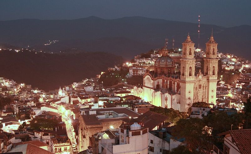 18 Places Where Tourists Are Warned Not to Drive Alone