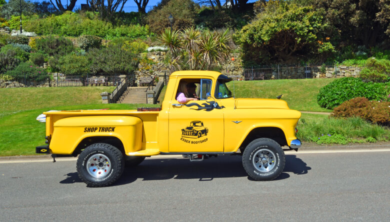 Classic car features we loved that our lungs didn’t