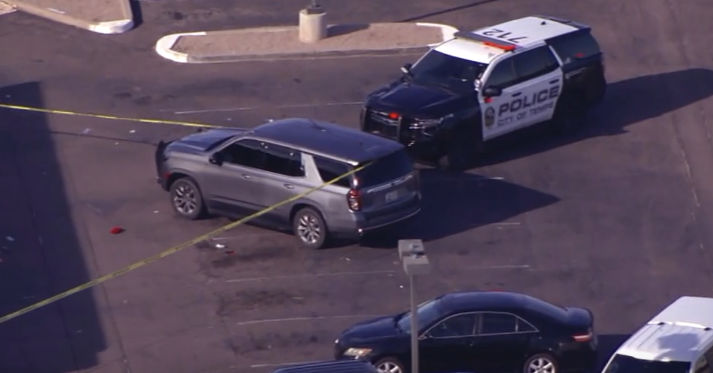 Double shooting under investigation at Tempe shopping center