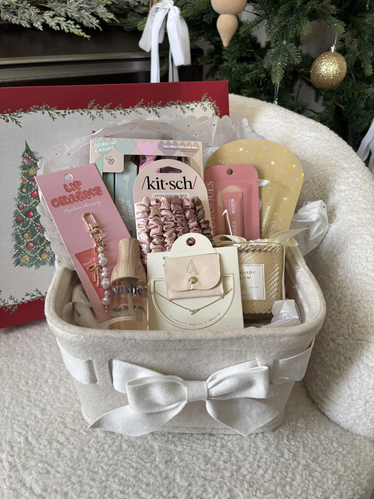 Holiday Burr Basket Ideas for Her: Cozy, Affordable & So Cute!
