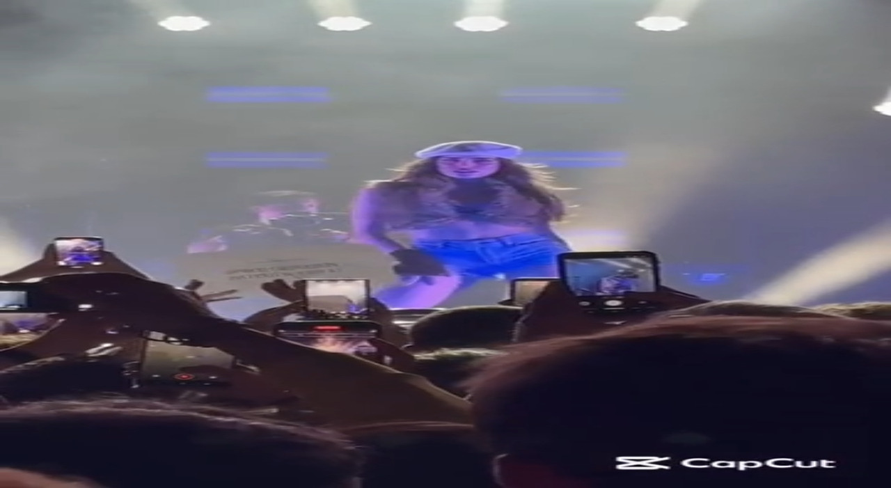 Clara, il concerto a Milano al Fabrique