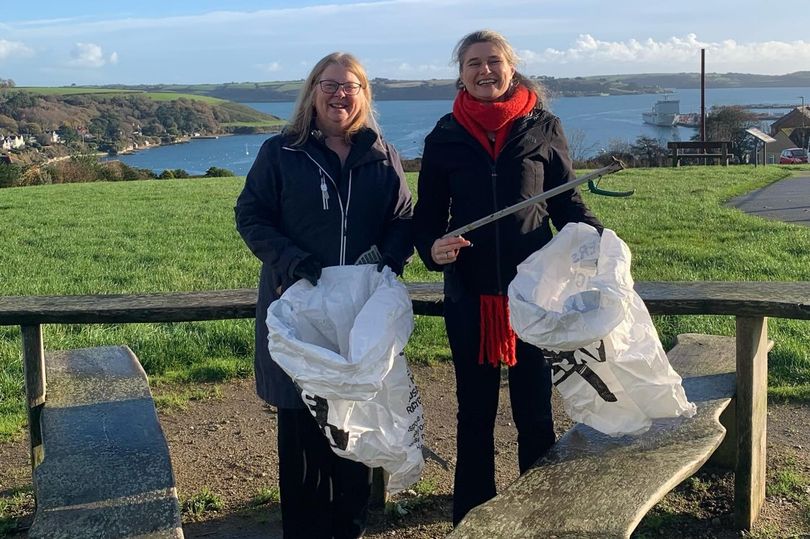 Litter pickers collect four times as much rubbish after bins removed